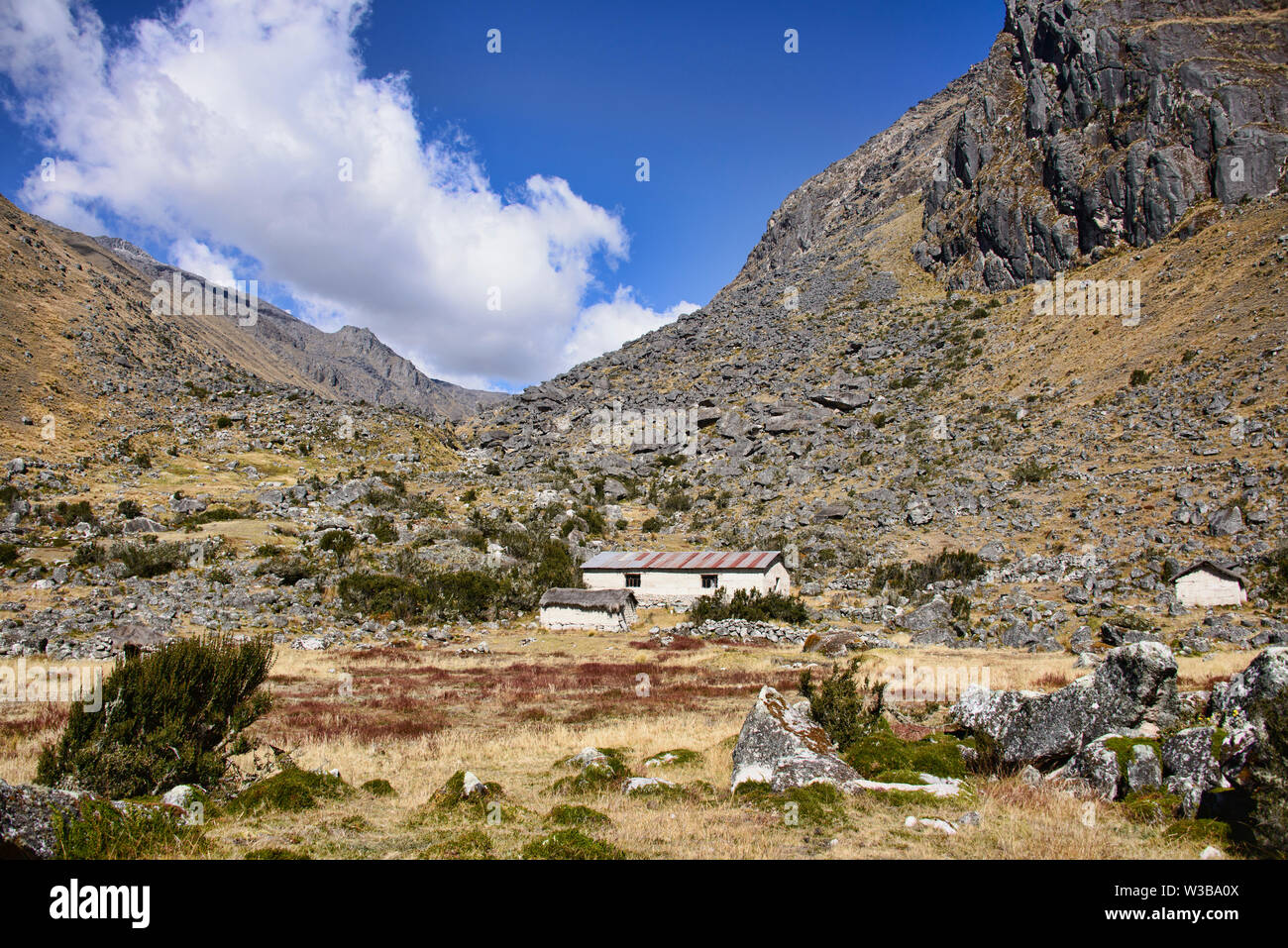 Scenery along the Cordillera Real mountain range, Bolivia Stock Photo ...