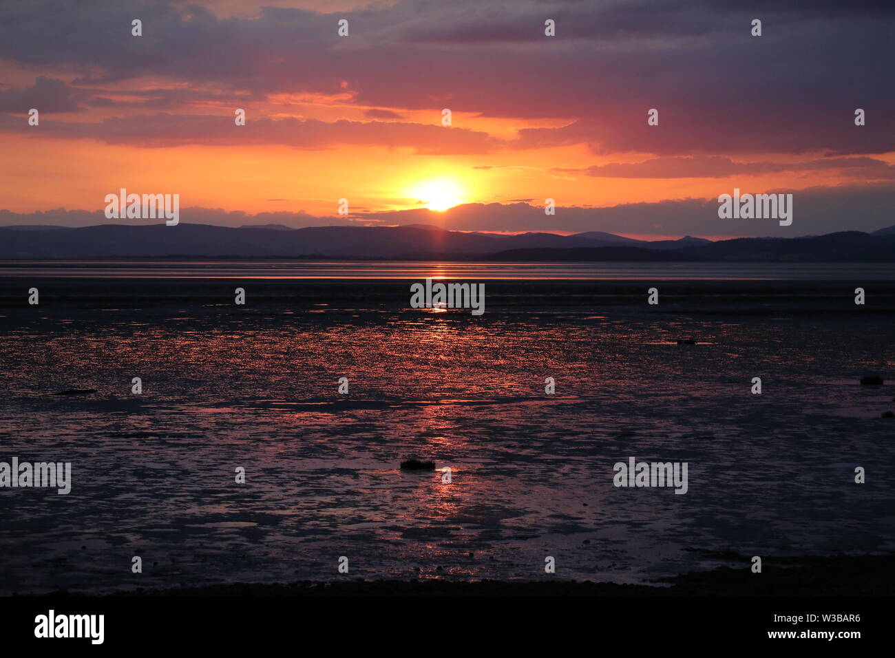 Morecambe Bay sunset sky Stock Photo - Alamy