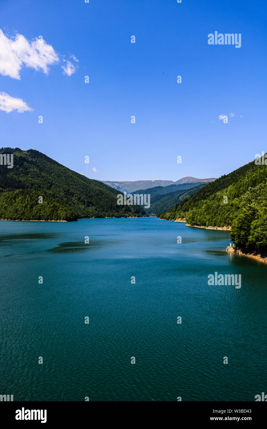 Landscape photo of Rausor Dam in the Iezer Mountains in Romania Stock ...