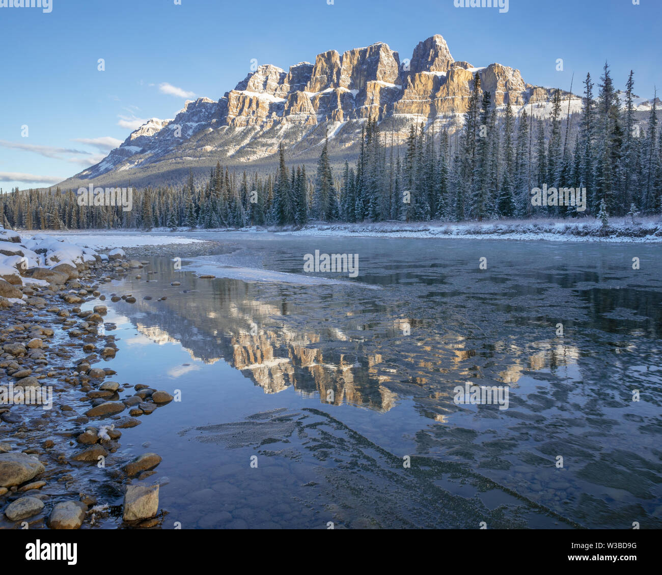 Bow River at Castle Junction in Banff National Park, Alberta, Canada ...