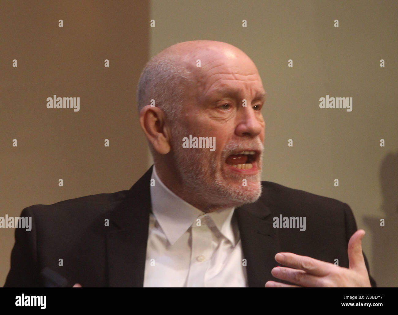 John Malkovic stars in David Mamet's new play Bitter Wheat at The ...