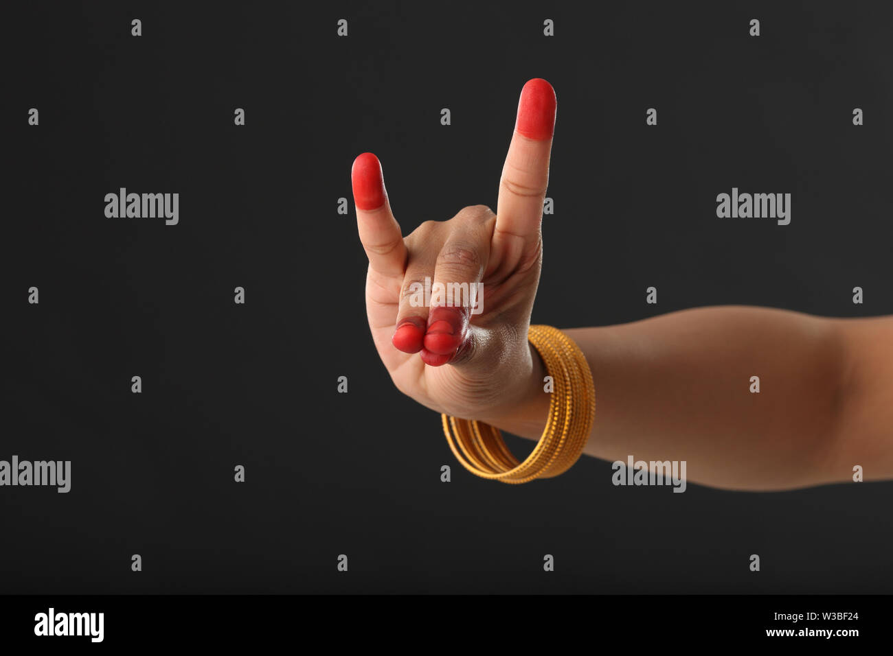 Indian woman performing simhamukha hasta of Bharatanatyam dance Stock ...