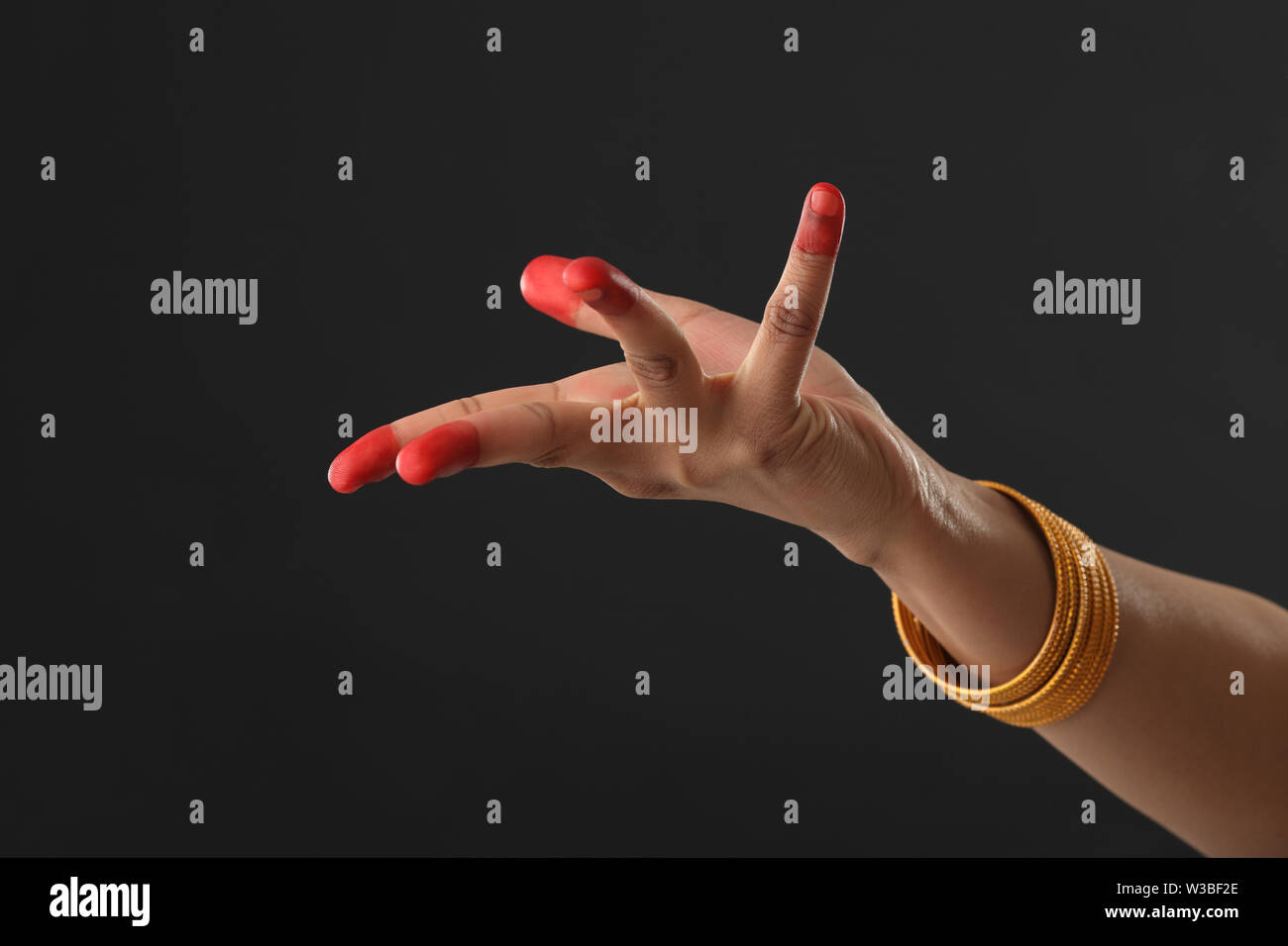 Bharatanatyam hand mudras hi-res stock photography and images - Alamy