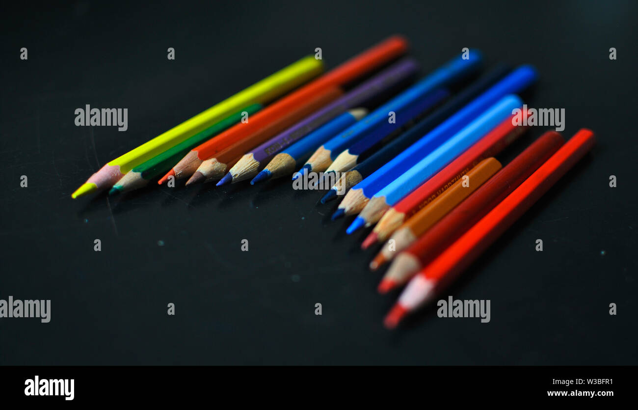 Pencil drawing circles hi-res stock photography and images - Alamy