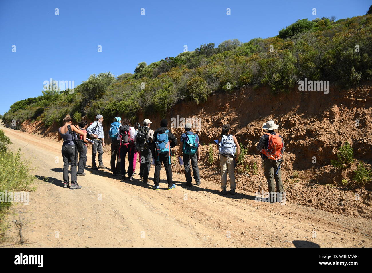 Geologists on field hi-res stock photography and images - Alamy