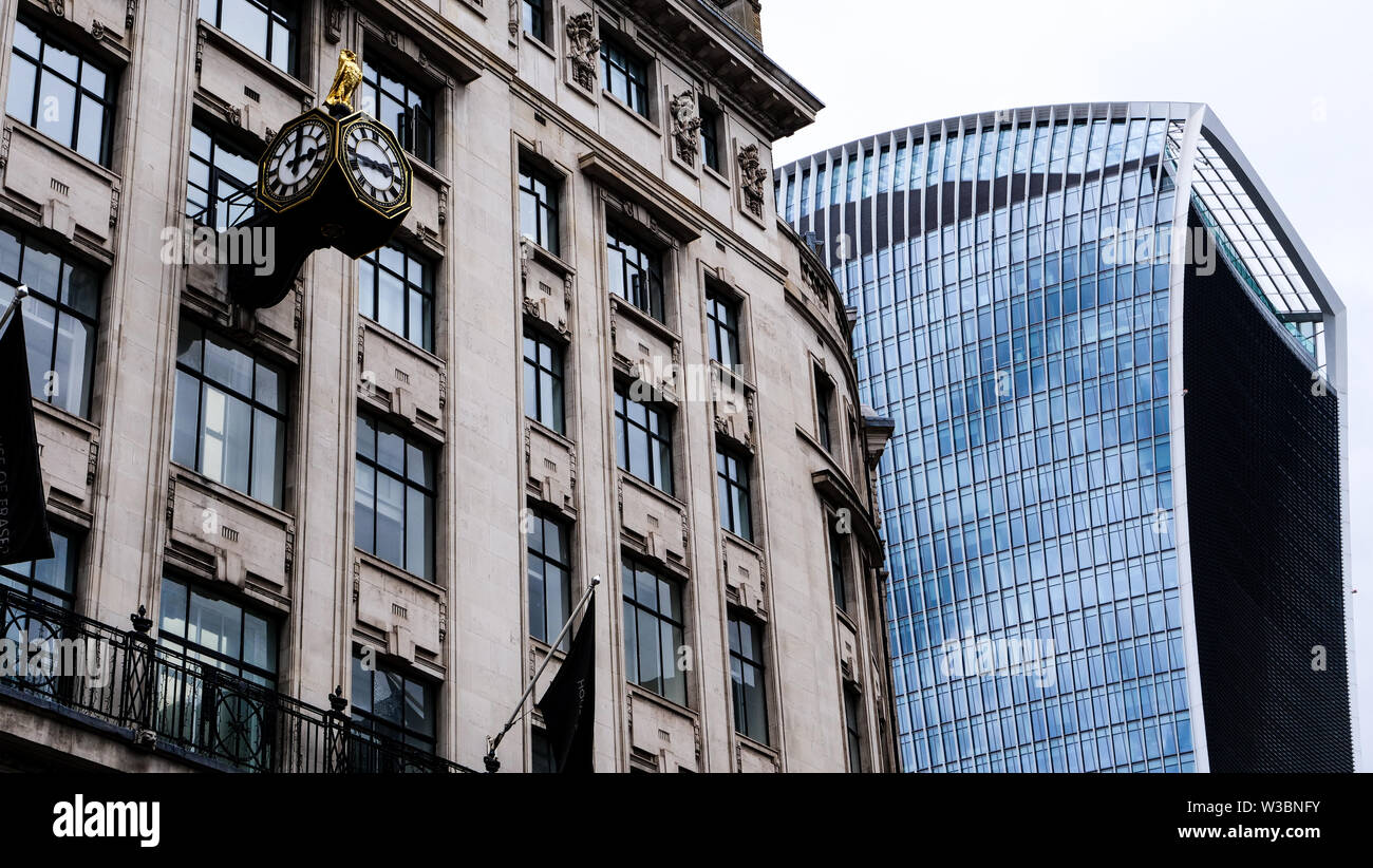 London Bridge Clock Stock Photo - Alamy
