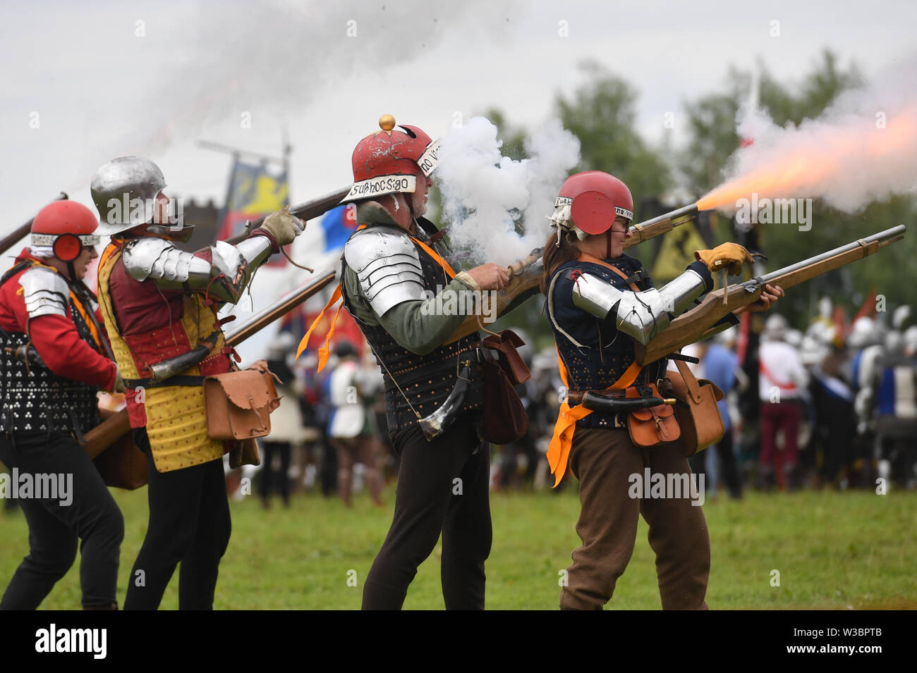 Medieval re-renactors stage are-enactment of the Battle of Tewkesbury ...
