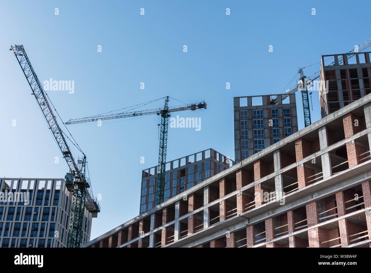 Construction of residential buildings, new multi-storey houses in Kiev ...