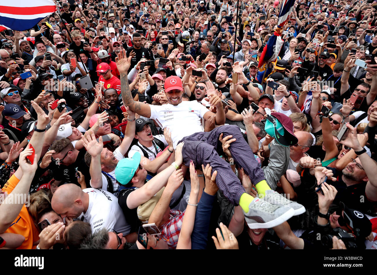 Lewis hamilton fans silverstone hi-res stock photography and images - Alamy