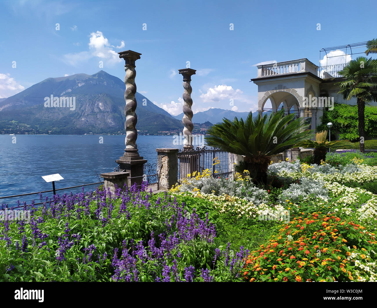Beautiful flower beds hi-res stock photography and images - Alamy