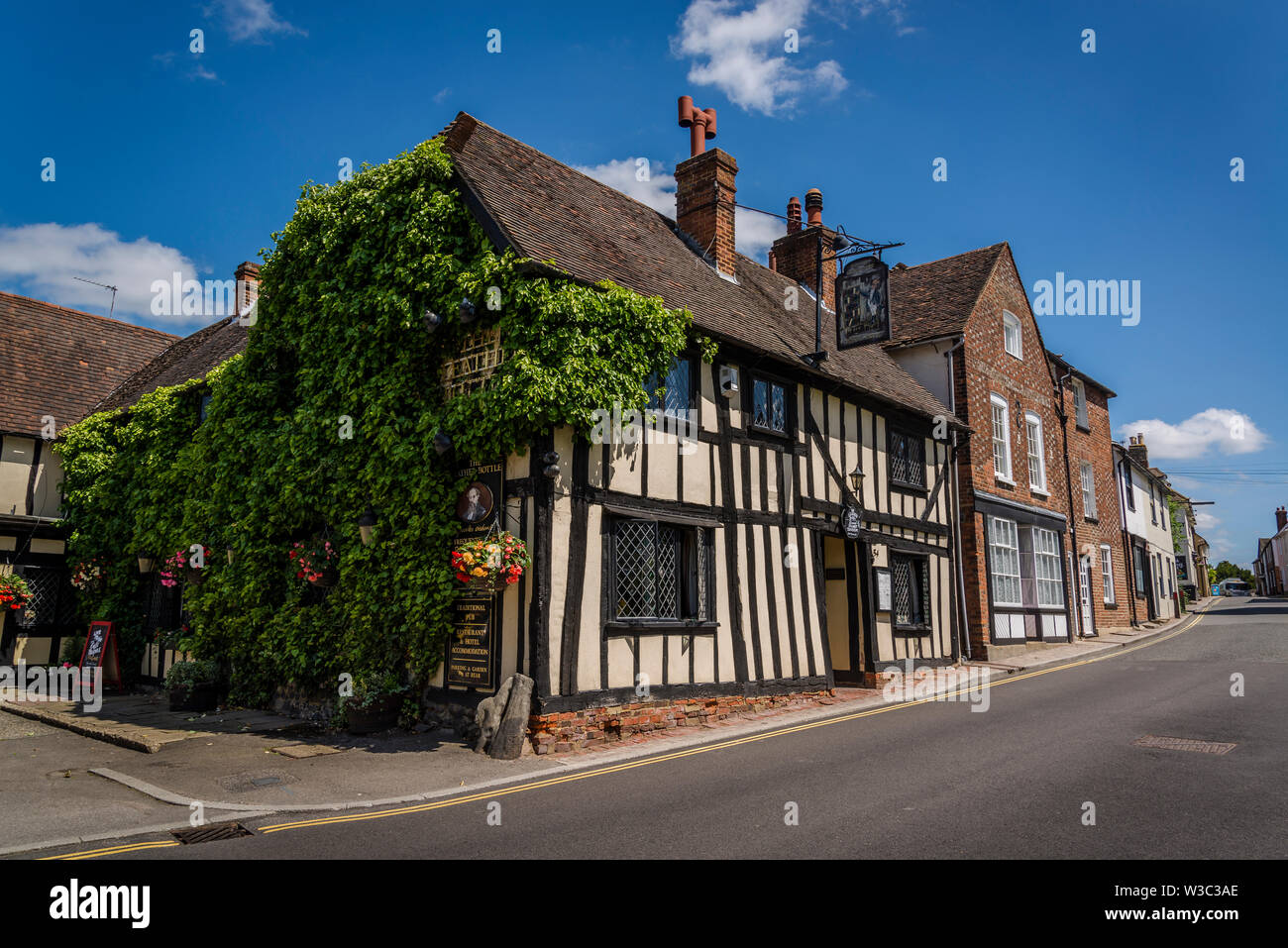 The Leather Bottle - a quaint village tea room in the High Street ...