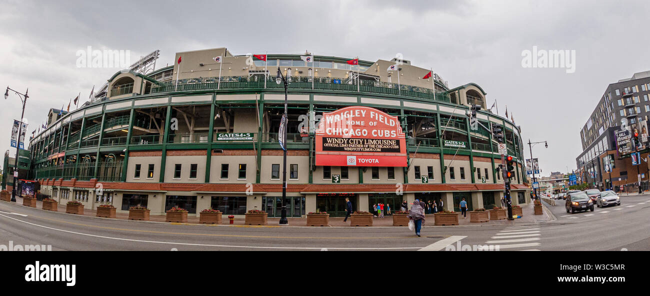 Wrigley field baseball stadium aerial hi-res stock photography and ...