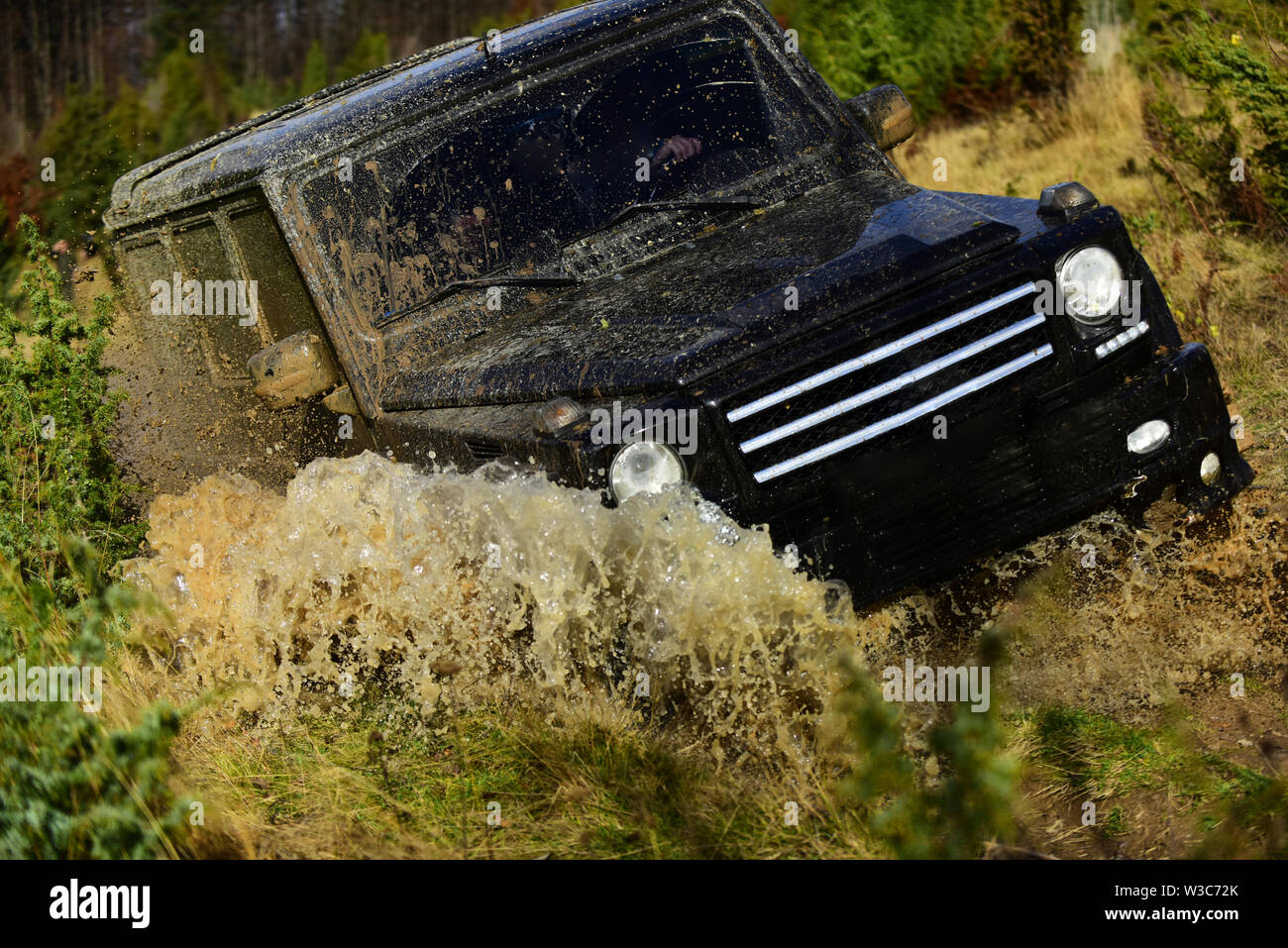 Wheel fall off hi-res stock photography and images - Alamy