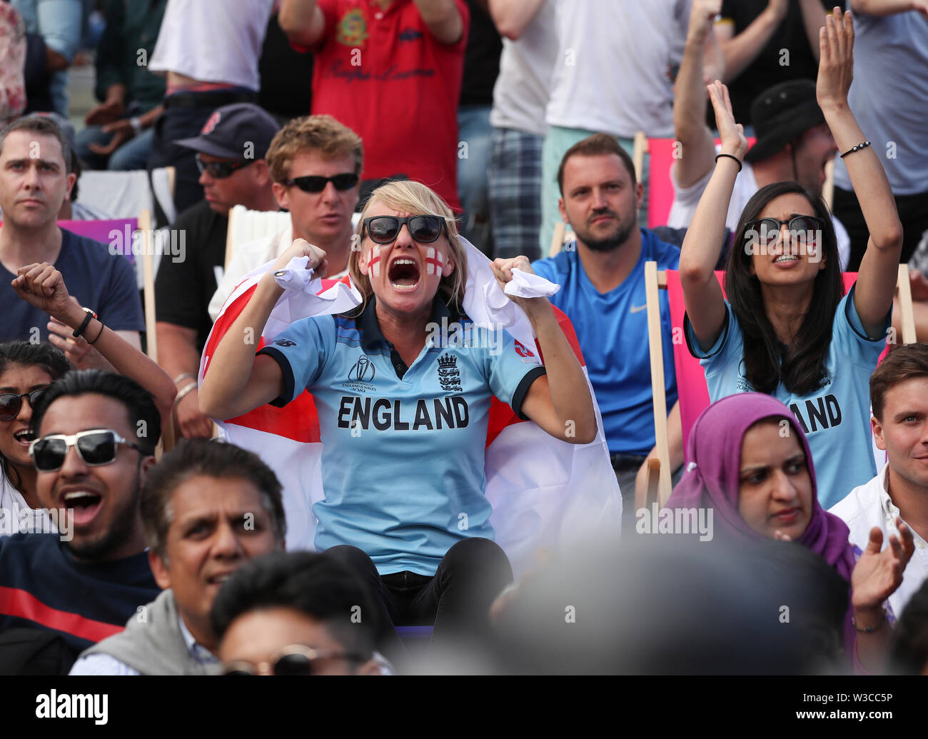 Cricket world cup fanzone hi-res stock photography and images - Alamy