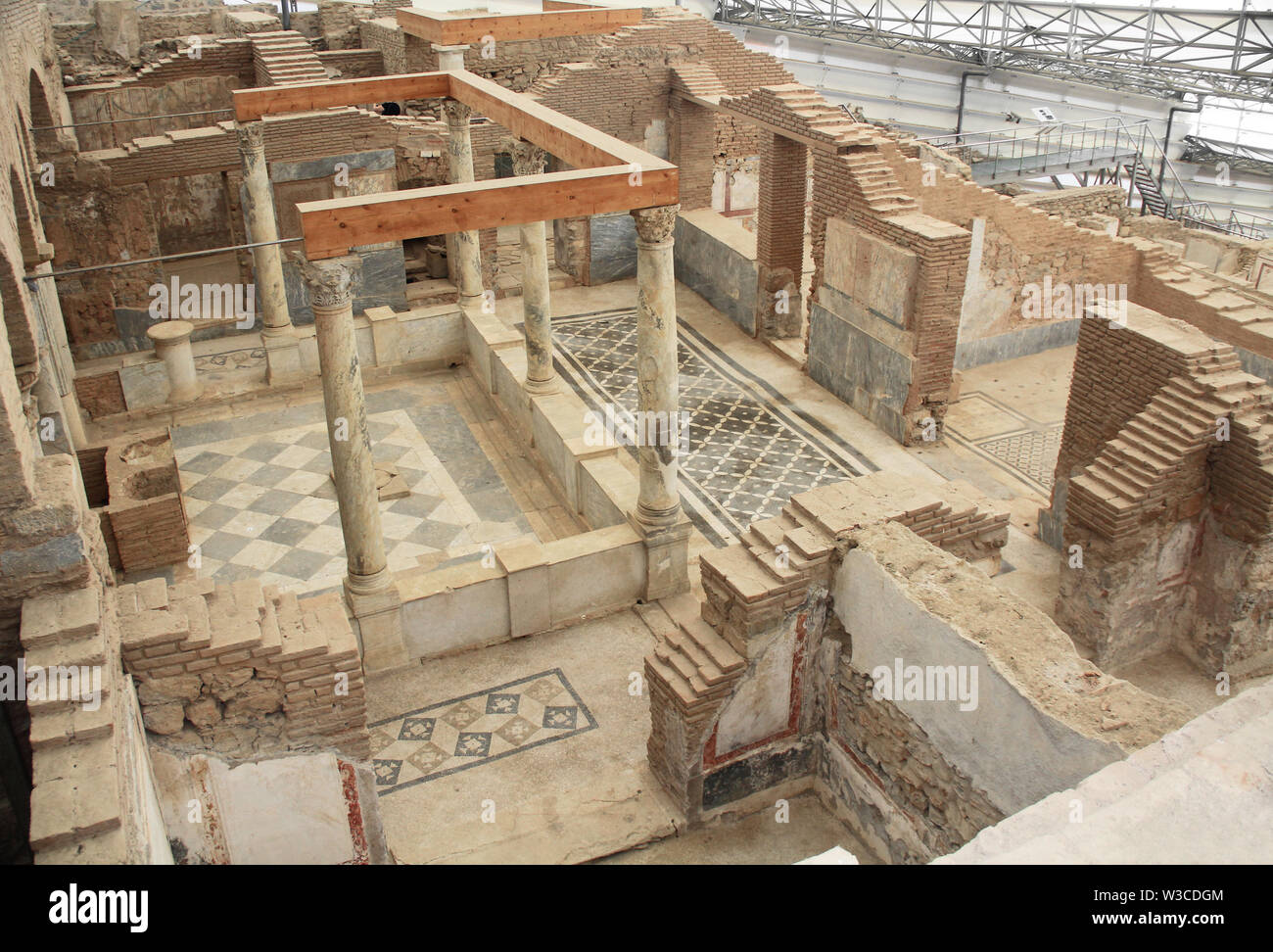 Inside ancient greek house hi-res stock photography and images - Alamy
