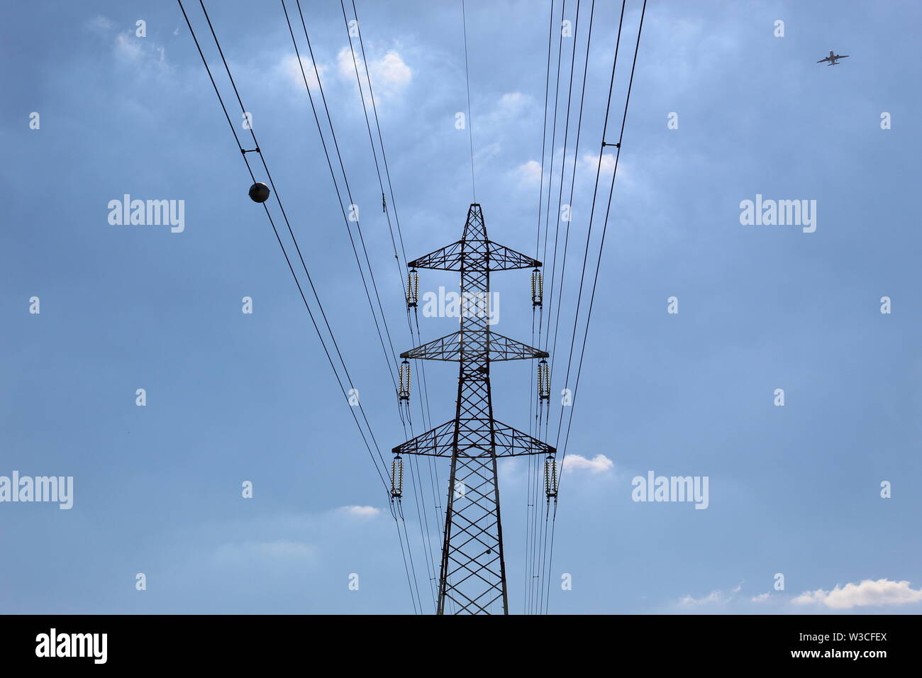 Pylon engineering hi-res stock photography and images - Alamy