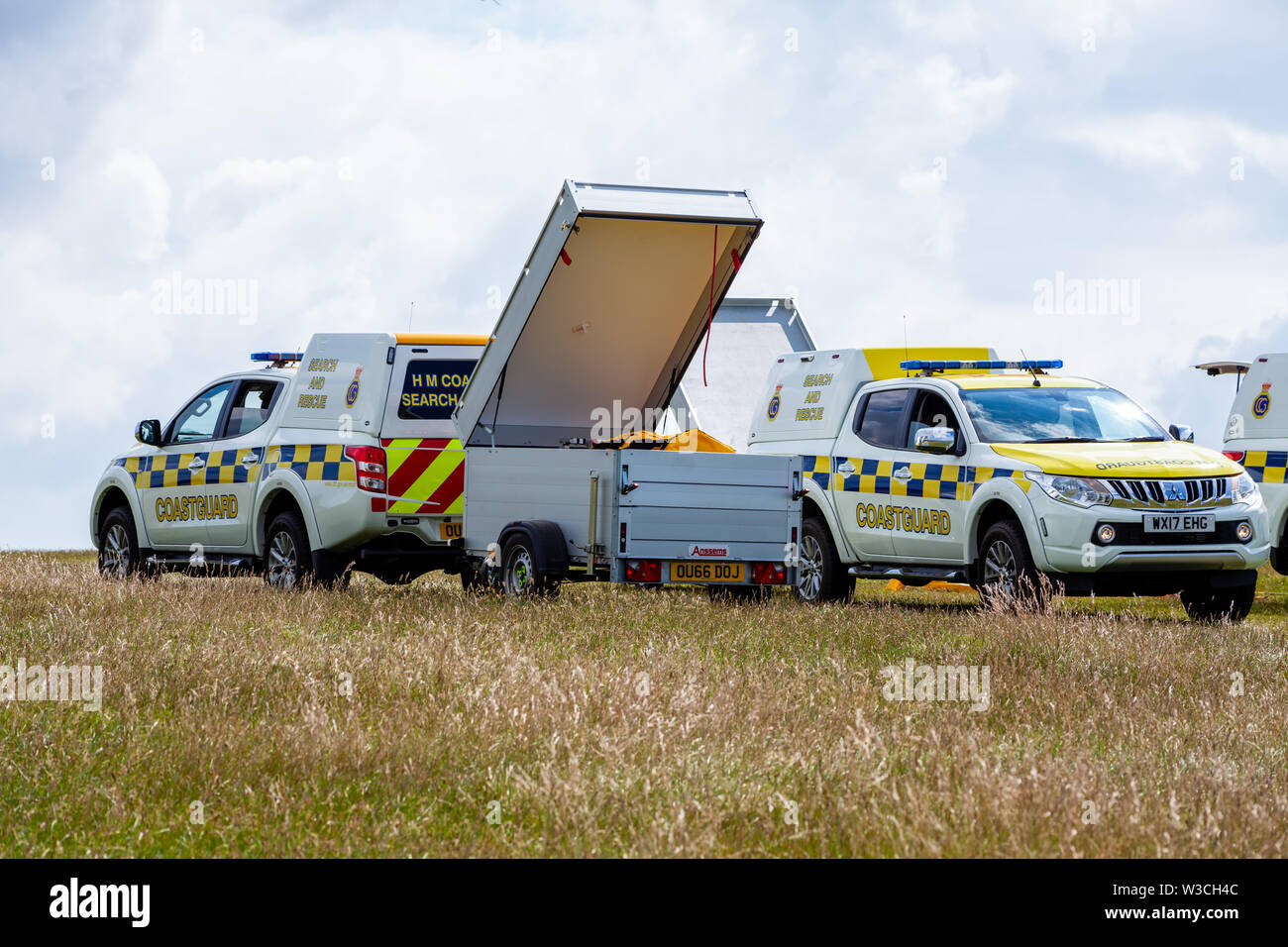 Coastguard search and rescue vehicle hi-res stock photography and ...