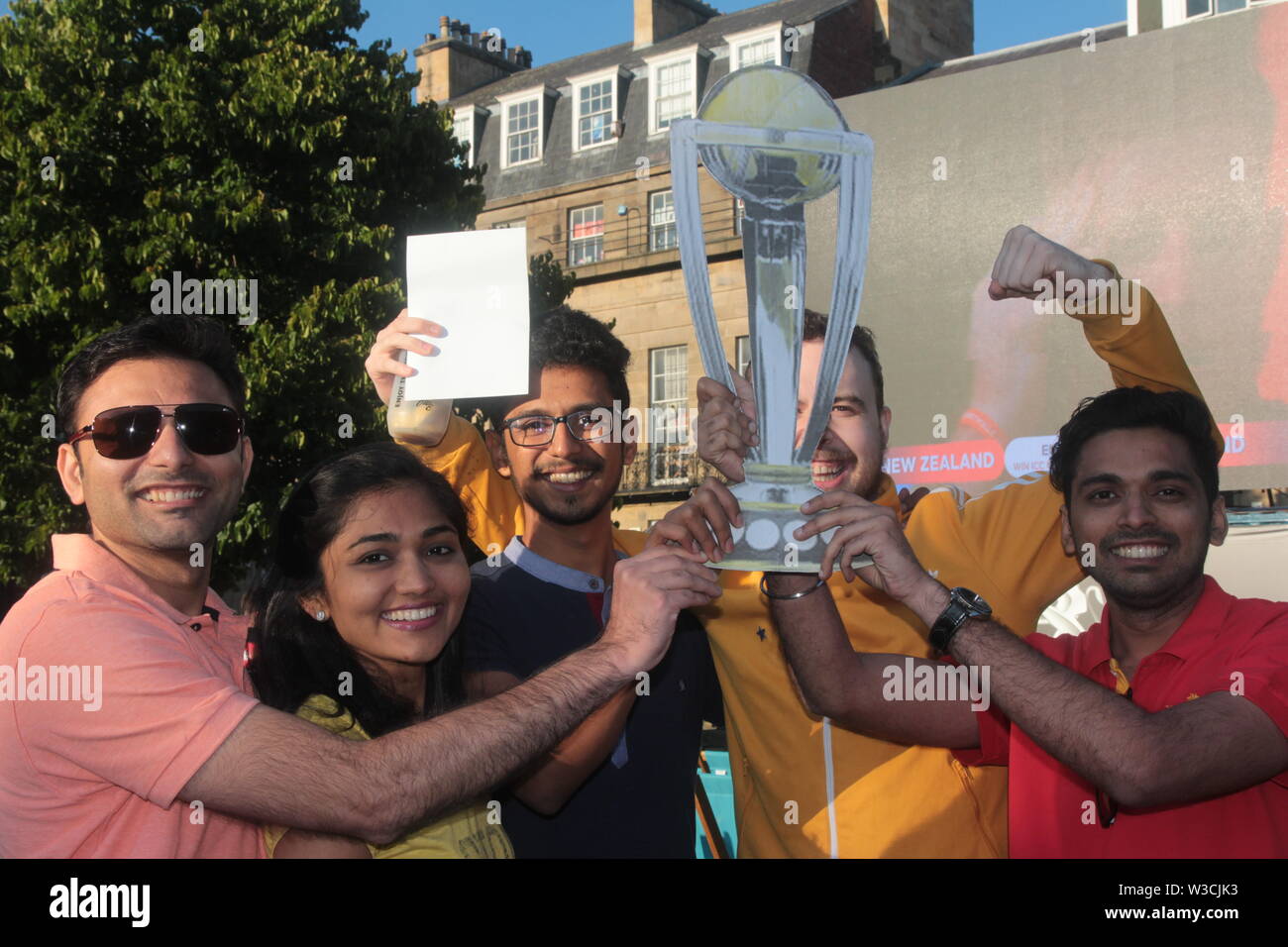 Cricket world cup trophy icc 2019 hi-res stock photography and images ...