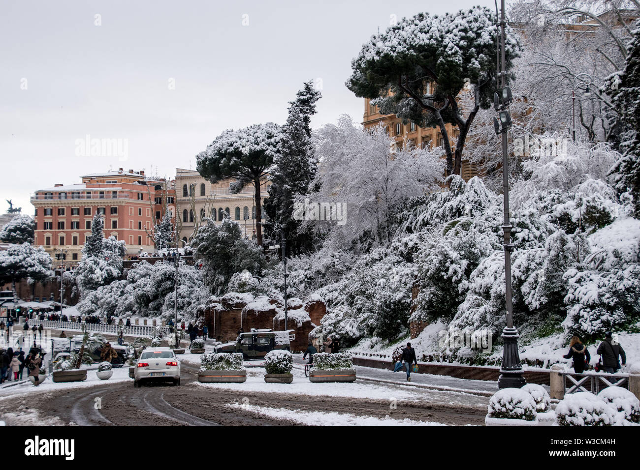 The streets of Rome, Italy turned into a winter wonderland after a ...