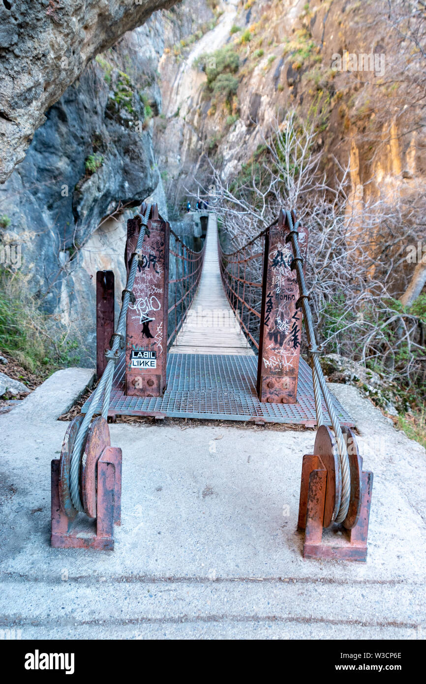 Unsafe bridge hi-res stock photography and images - Alamy