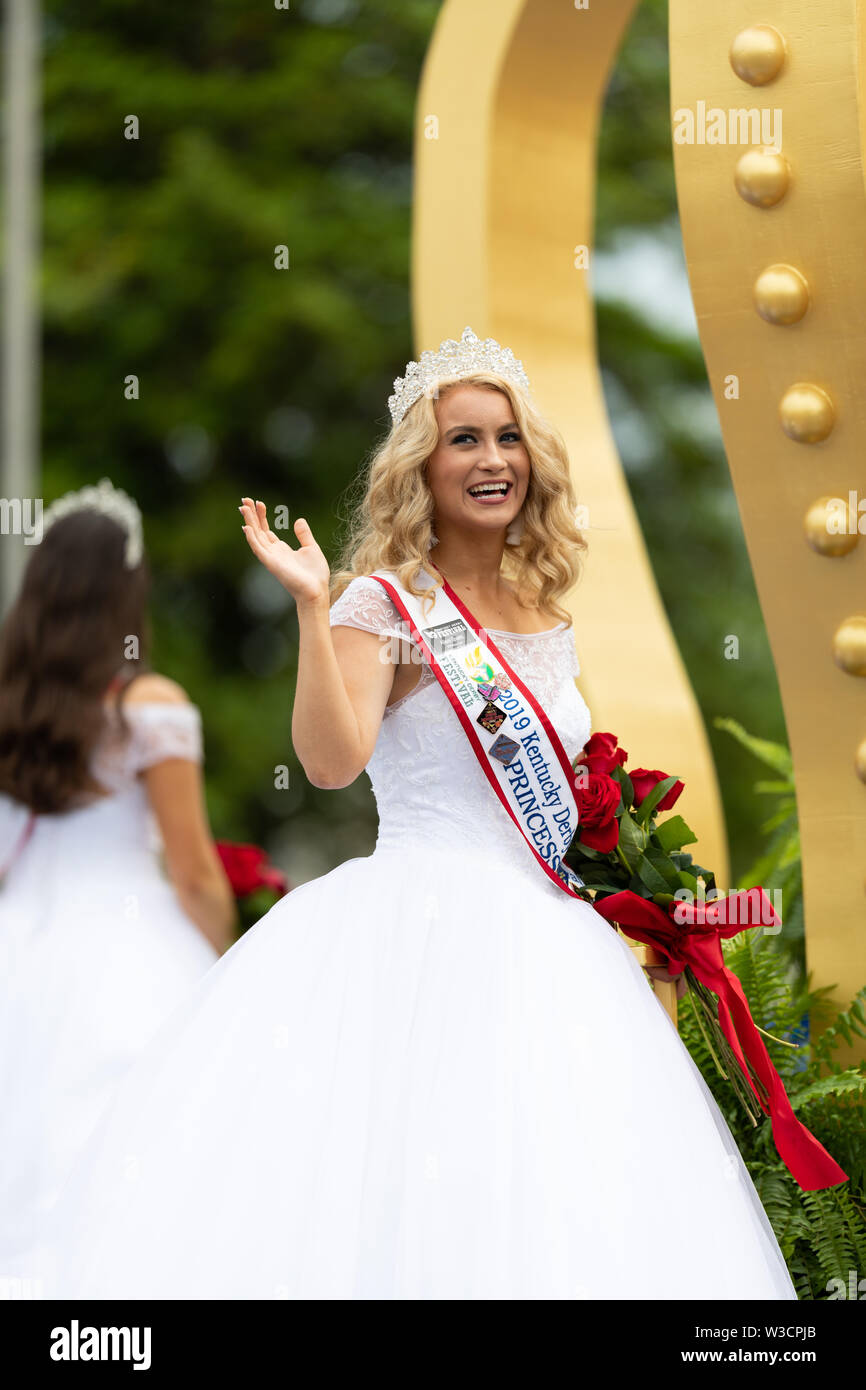 Louisville, Kentucky, USA - May 2, 2019: The Pegasus Parade, Float ...