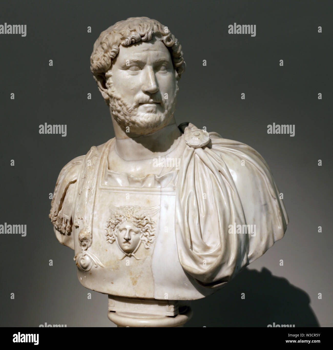 Roman emperor from 117 to 138 hi-res stock photography and images - Alamy