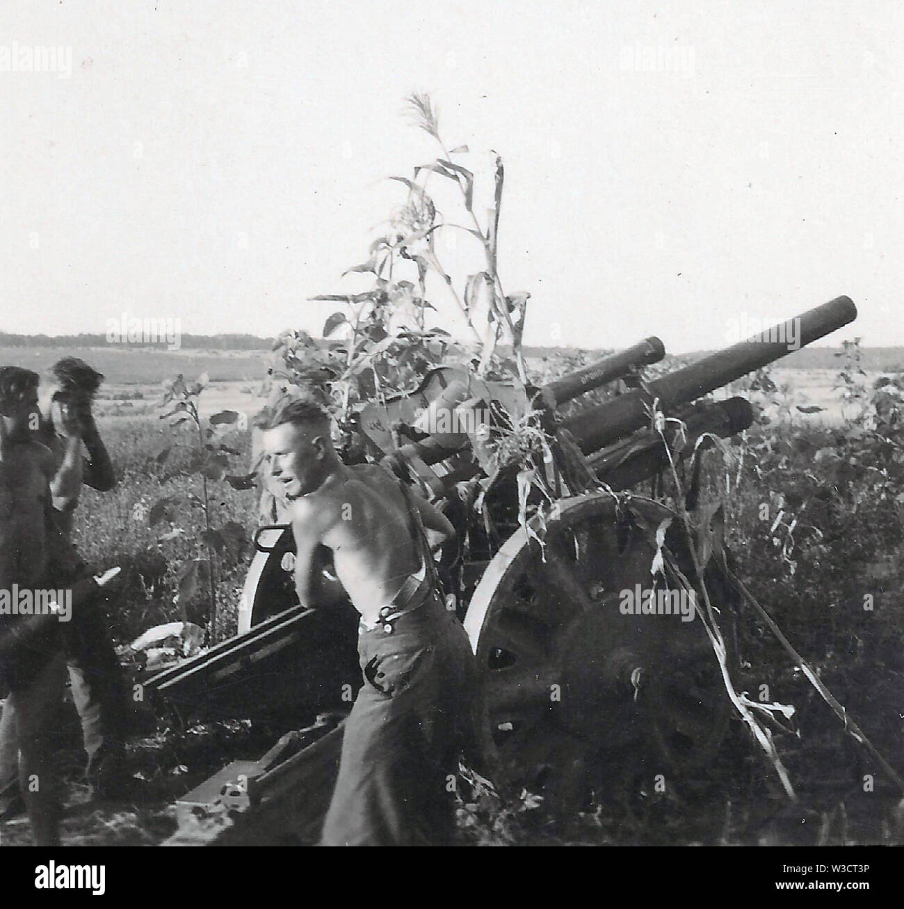 German field howitzer lfh18 hi-res stock photography and images - Alamy