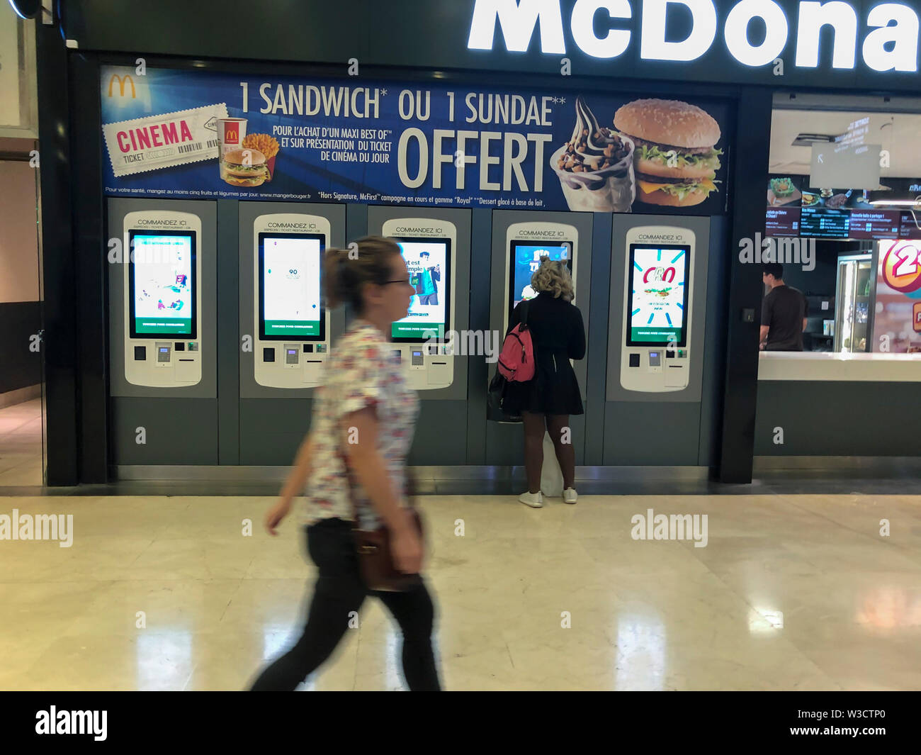 Inside Mcdonalds High Resolution Stock Photography and Images - Alamy