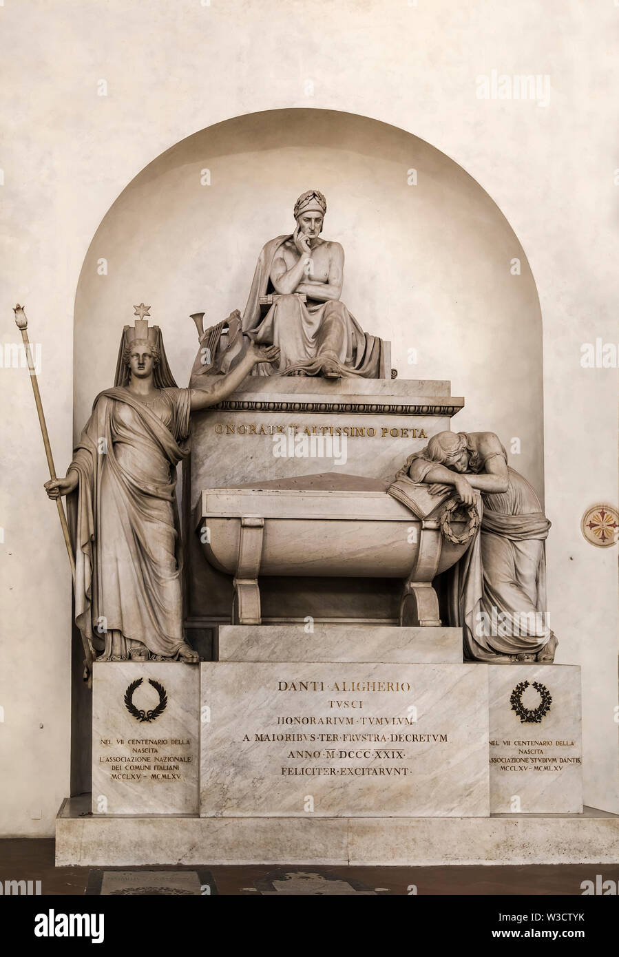 Gravestone in italy hi-res stock photography and images - Alamy