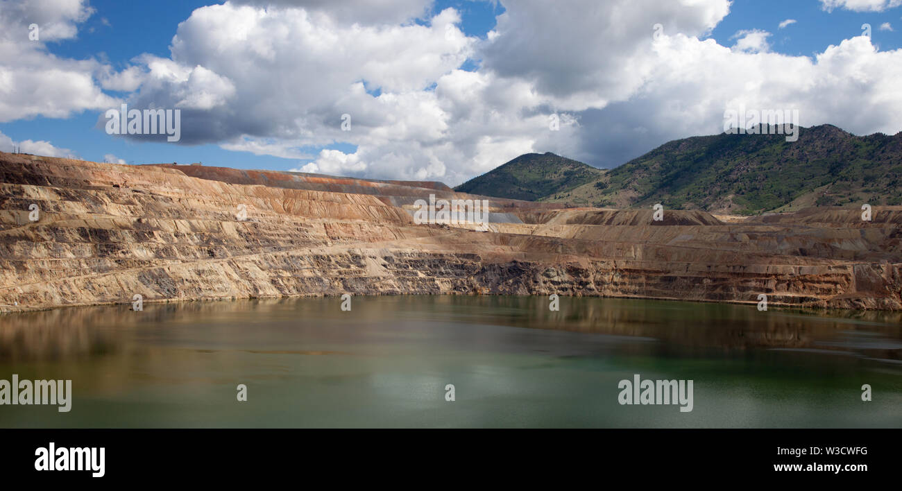 Ground- and surface water filling the Berkeley Pit, an abandoned open ...