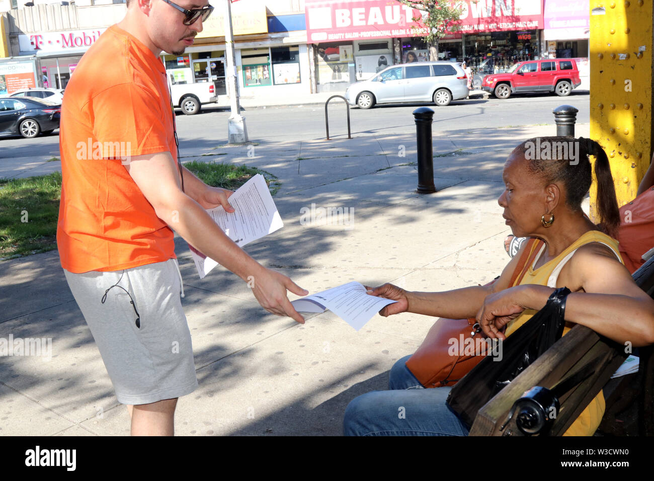 Team aoc hi-res stock photography and images - Alamy