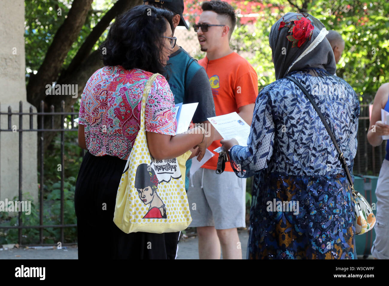 Team aoc hi-res stock photography and images - Alamy