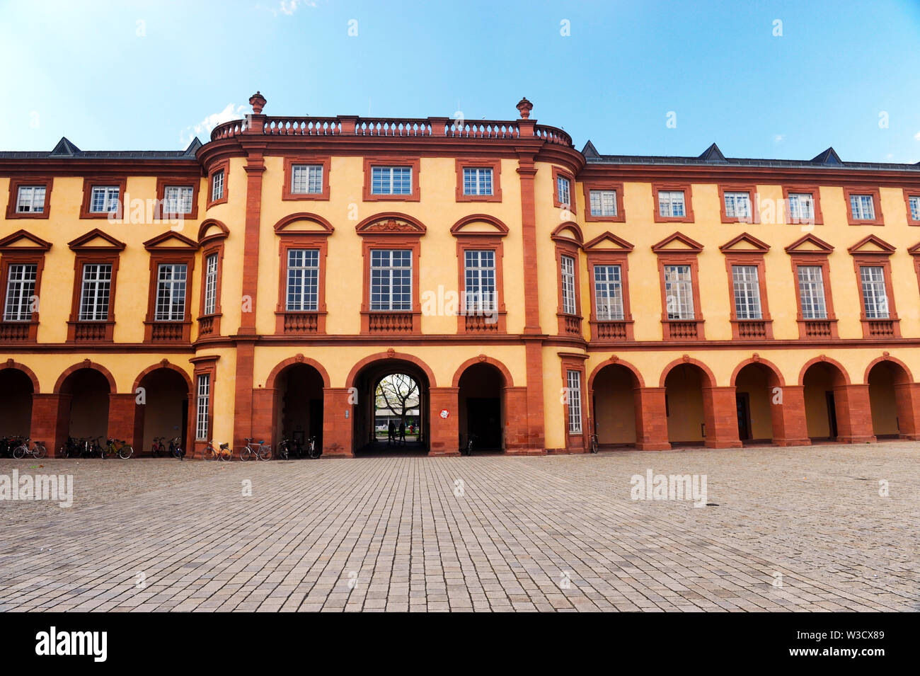 University mannheim castle hi-res stock photography and images - Alamy