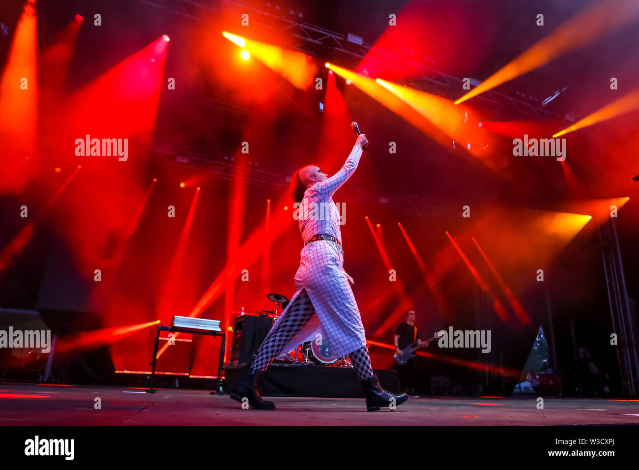Garbage concert hi-res stock photography and images - Alamy