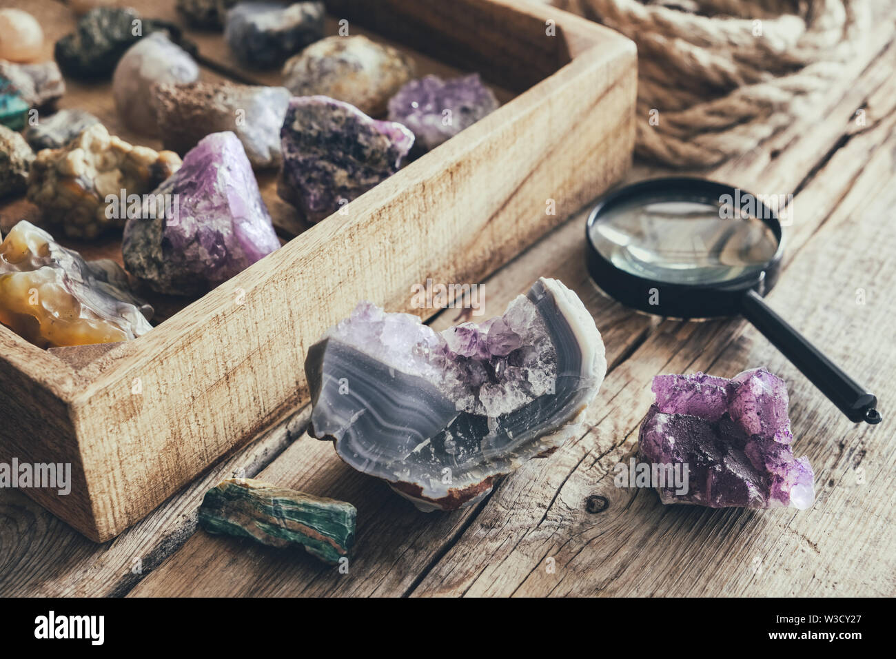 Geologist rock sample hi-res stock photography and images - Alamy