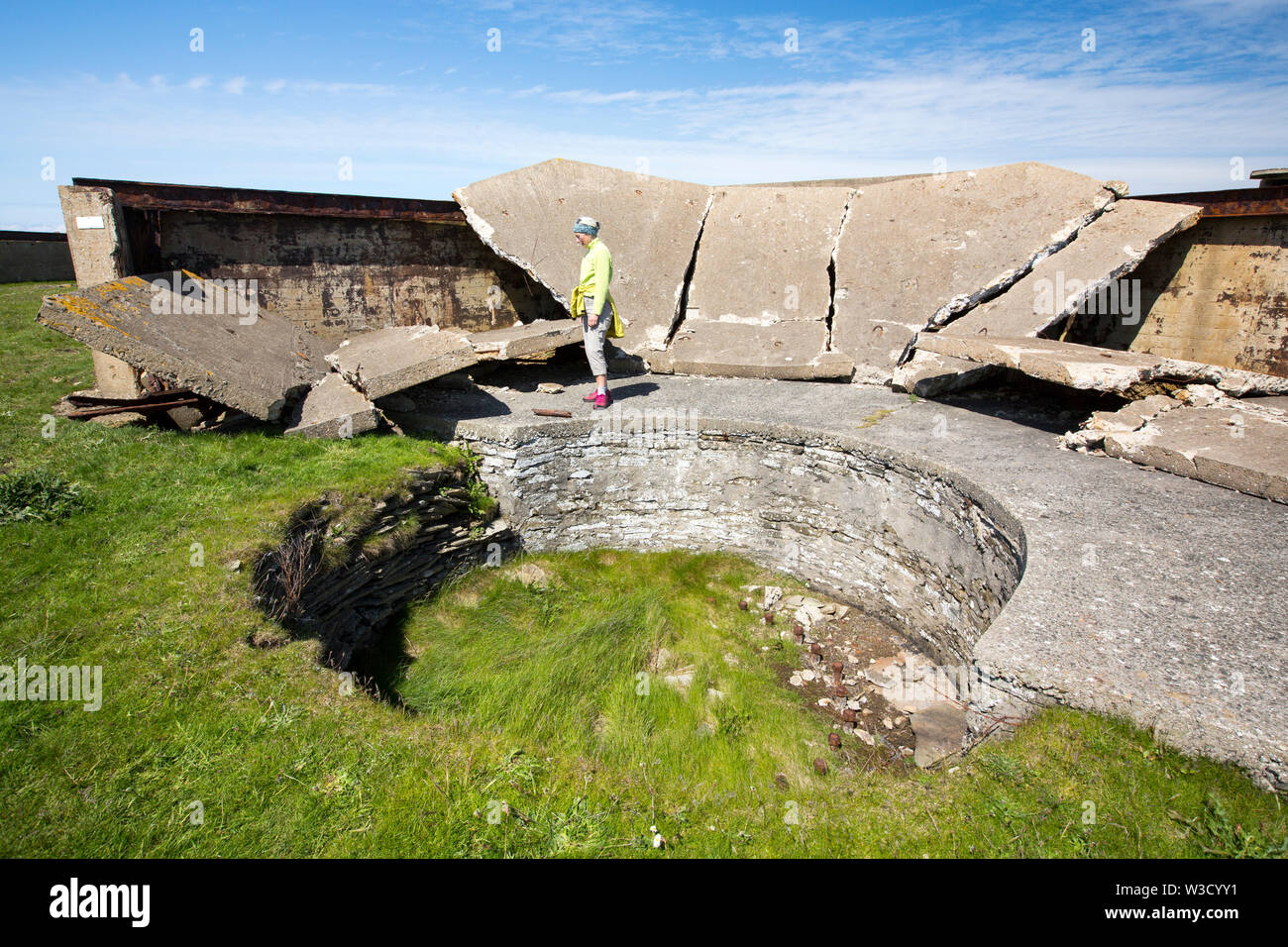 Second World War buildings on Hoxa Head, South Ronaldsay, Orkney ...