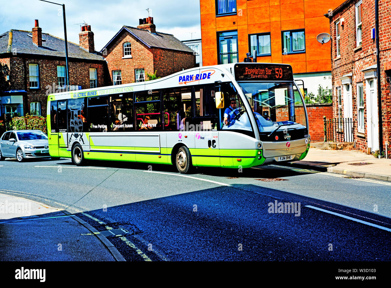 Park and ride bus hi-res stock photography and images - Alamy