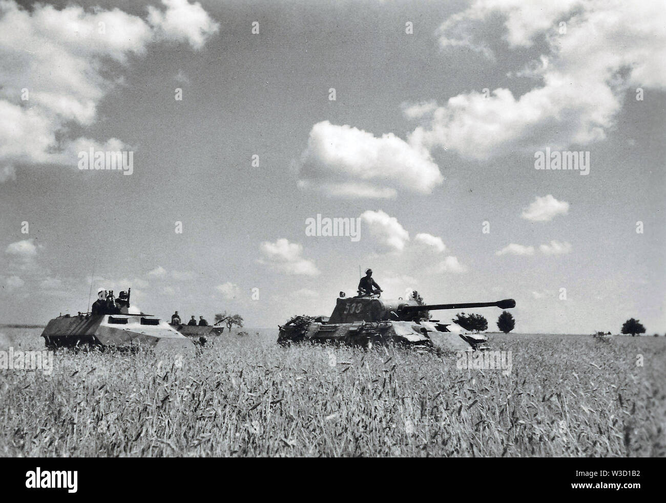 German Panther Tanks High Resolution Stock Photography and Images - Alamy