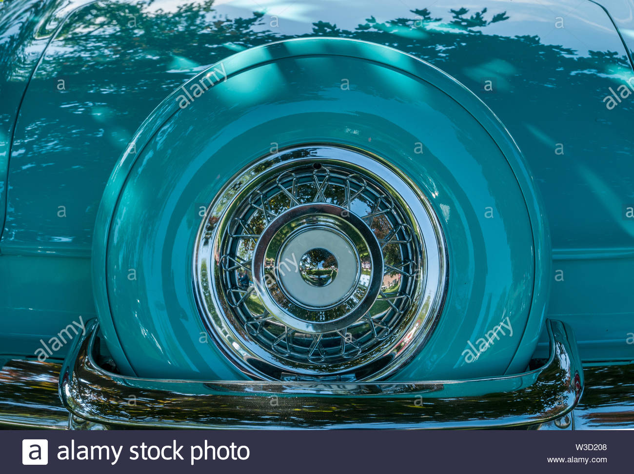 Spare Tire Car High Resolution Stock Photography and Images - Alamy