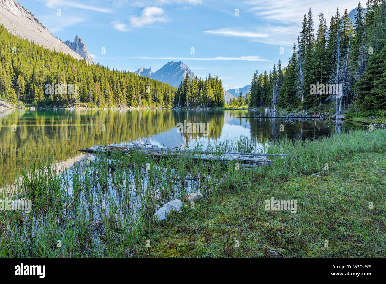 Elbow Pass and Elbow Lake in Peter Lougheed Provincial Park, Alberta ...