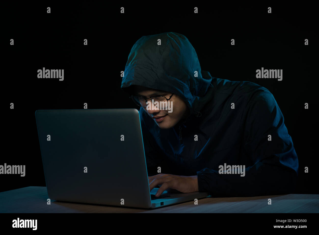 Dark room computer hi-res stock photography and images - Alamy