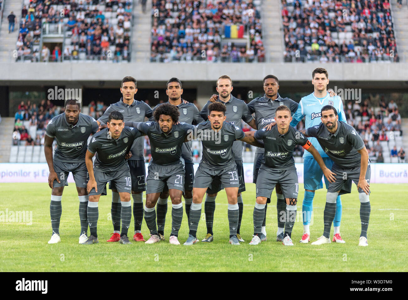 Paok fans hi-res stock photography and images - Alamy