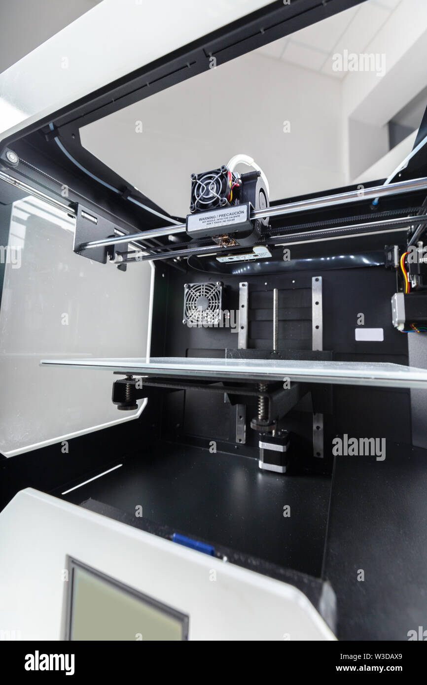 3d printing in progress Stock Photo - Alamy