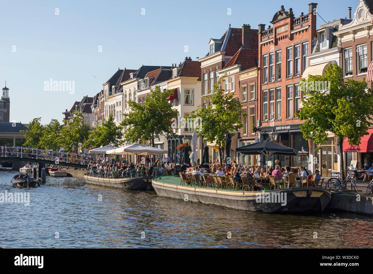 Canal architecture hi-res stock photography and images - Alamy