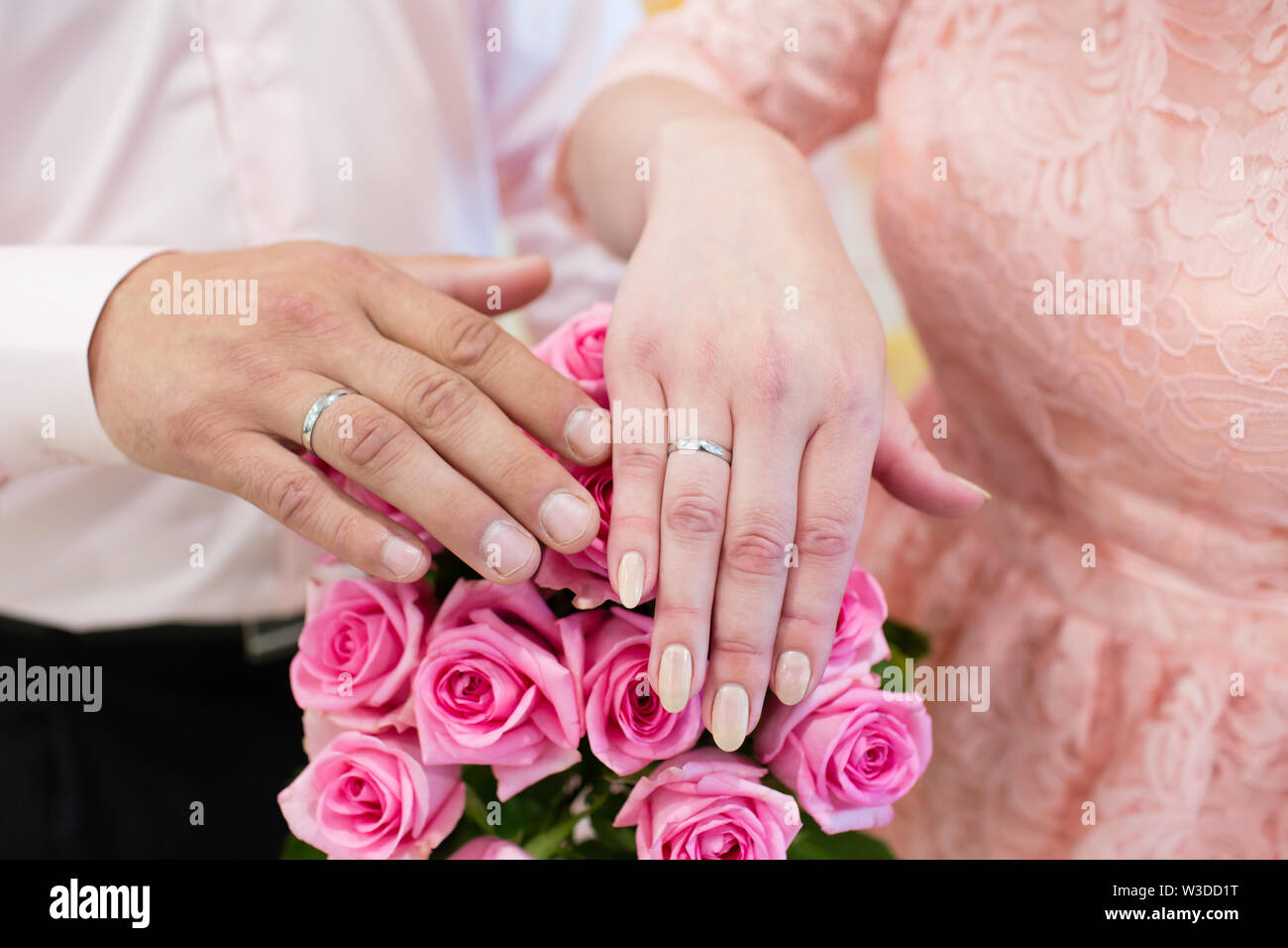 Rings ring love marriage bonding hi-res stock photography and images ...
