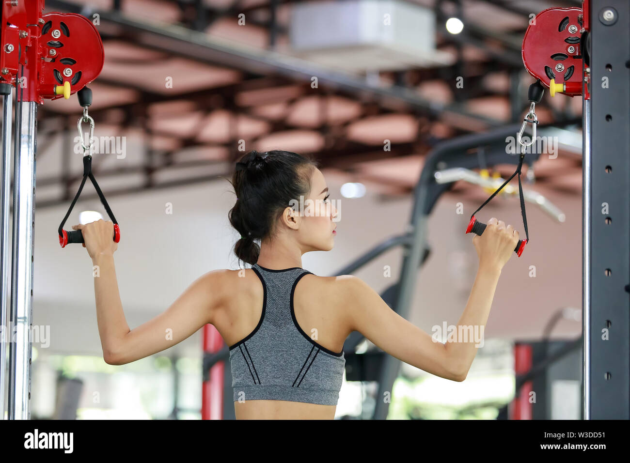 Crossover Pull In Stretch