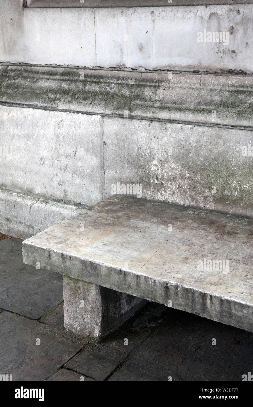 Stone bench detail hi-res stock photography and images - Alamy