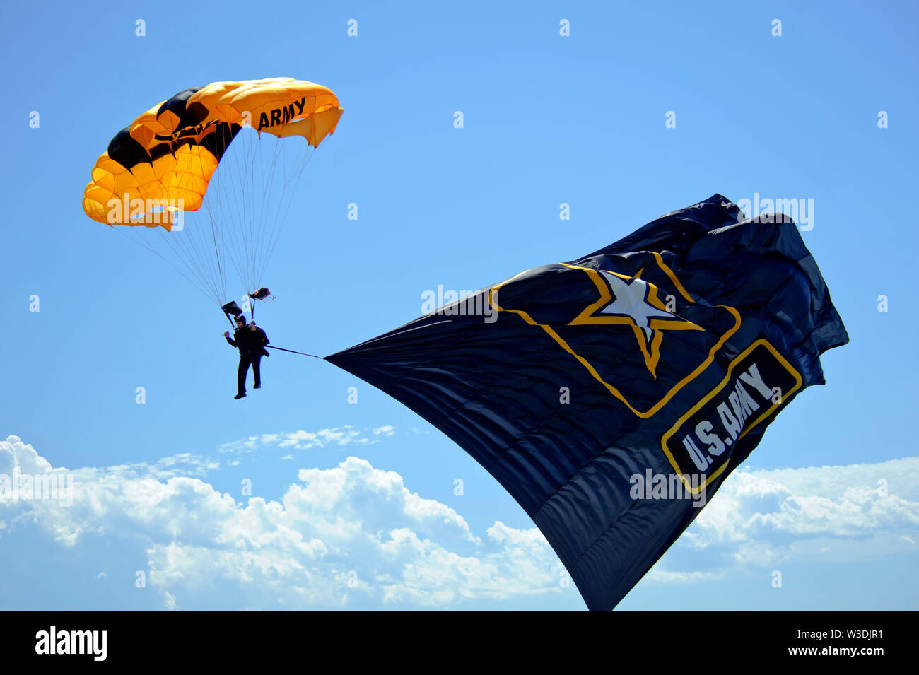 Parachute demo team hi-res stock photography and images - Alamy