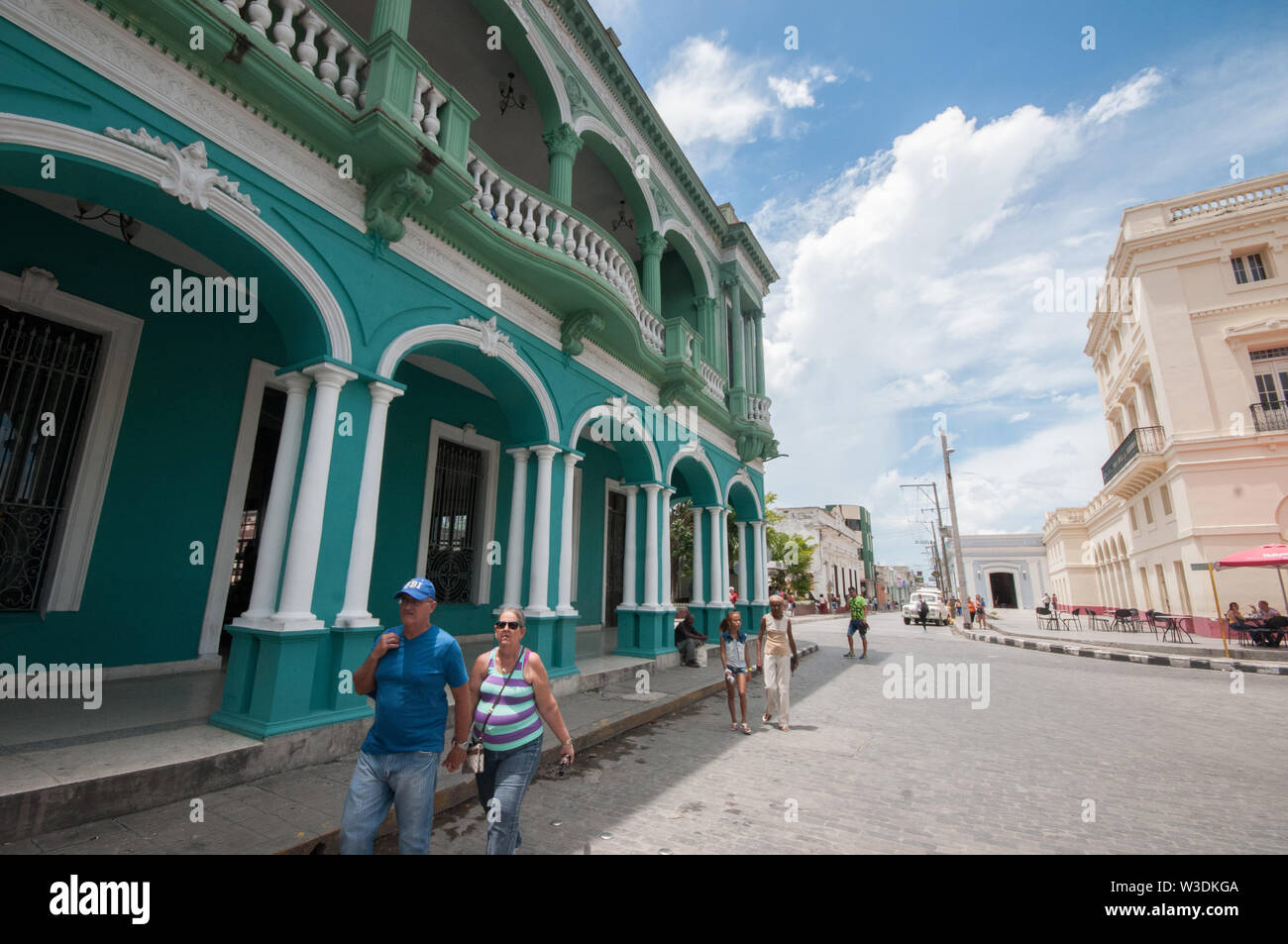 Cuba santa clara hi-res stock photography and images - Alamy