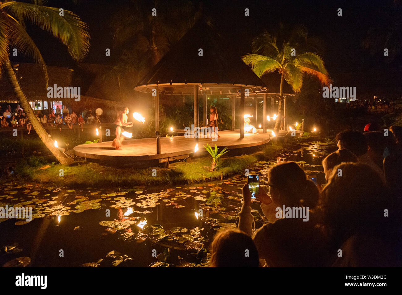 Te vara nui hi-res stock photography and images - Alamy